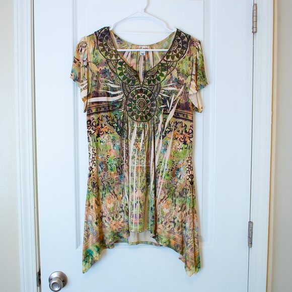 World unity | Tops | Boho Tribal Tunic Handkerchief Hem Artsy Abstract ...